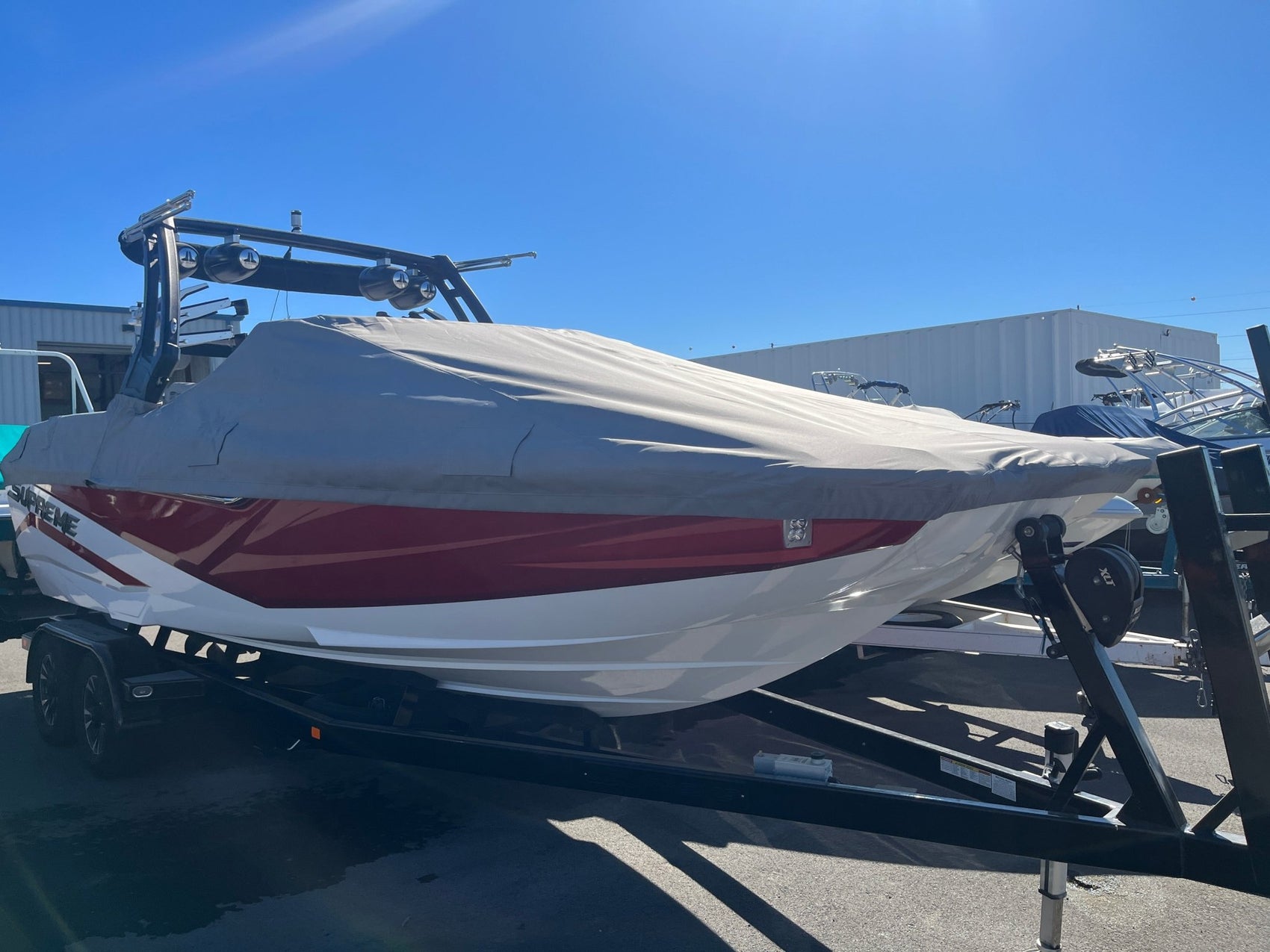 Supreme ZS232 With Octo Tower Cinch Cover